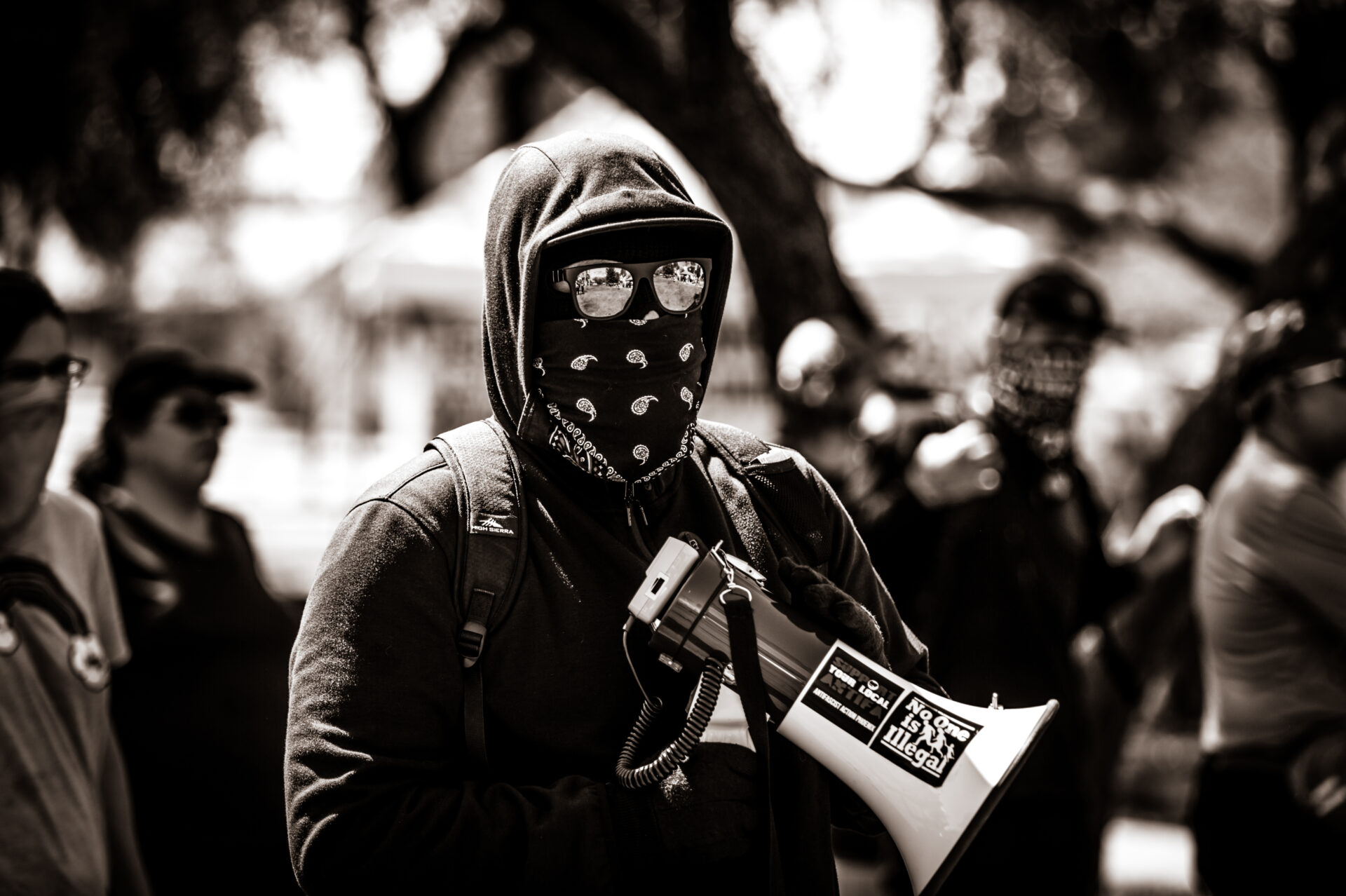 Portland ICE Facility Under Siege as Anti-ICE Protests Turn Violent ...